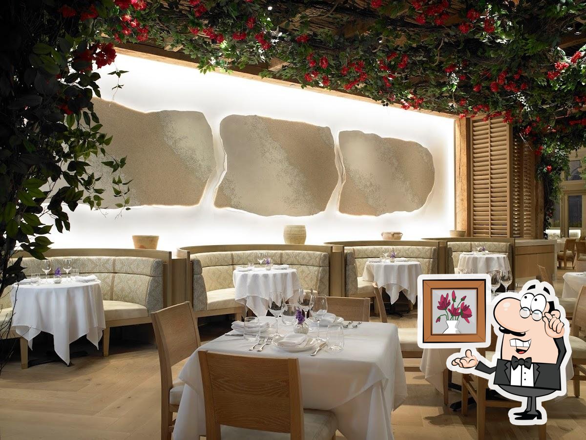 Avra Miami, Sunny Isles Beach - Restaurant menu, prices and reviews