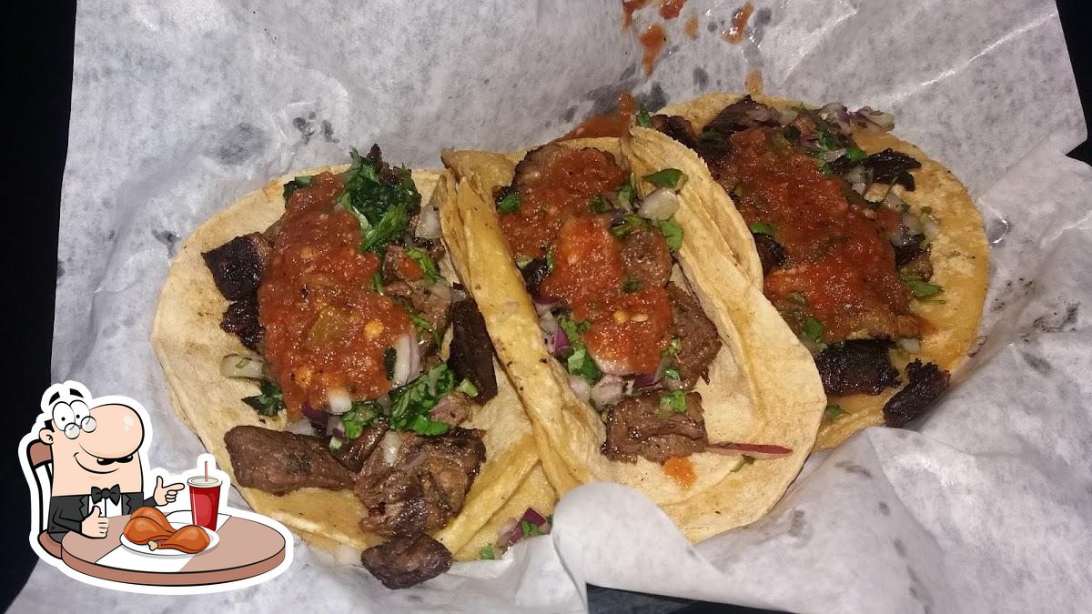THE BAR 10 DOORS, 1251 W Taylor St in Chicago - Restaurant menu and reviews