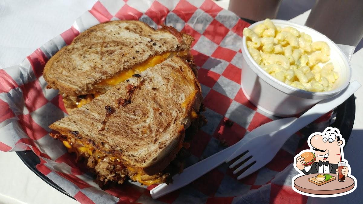 Breakwall BBQ, 1205 1/2 Marina Drive in Conneaut - Restaurant menu and ...