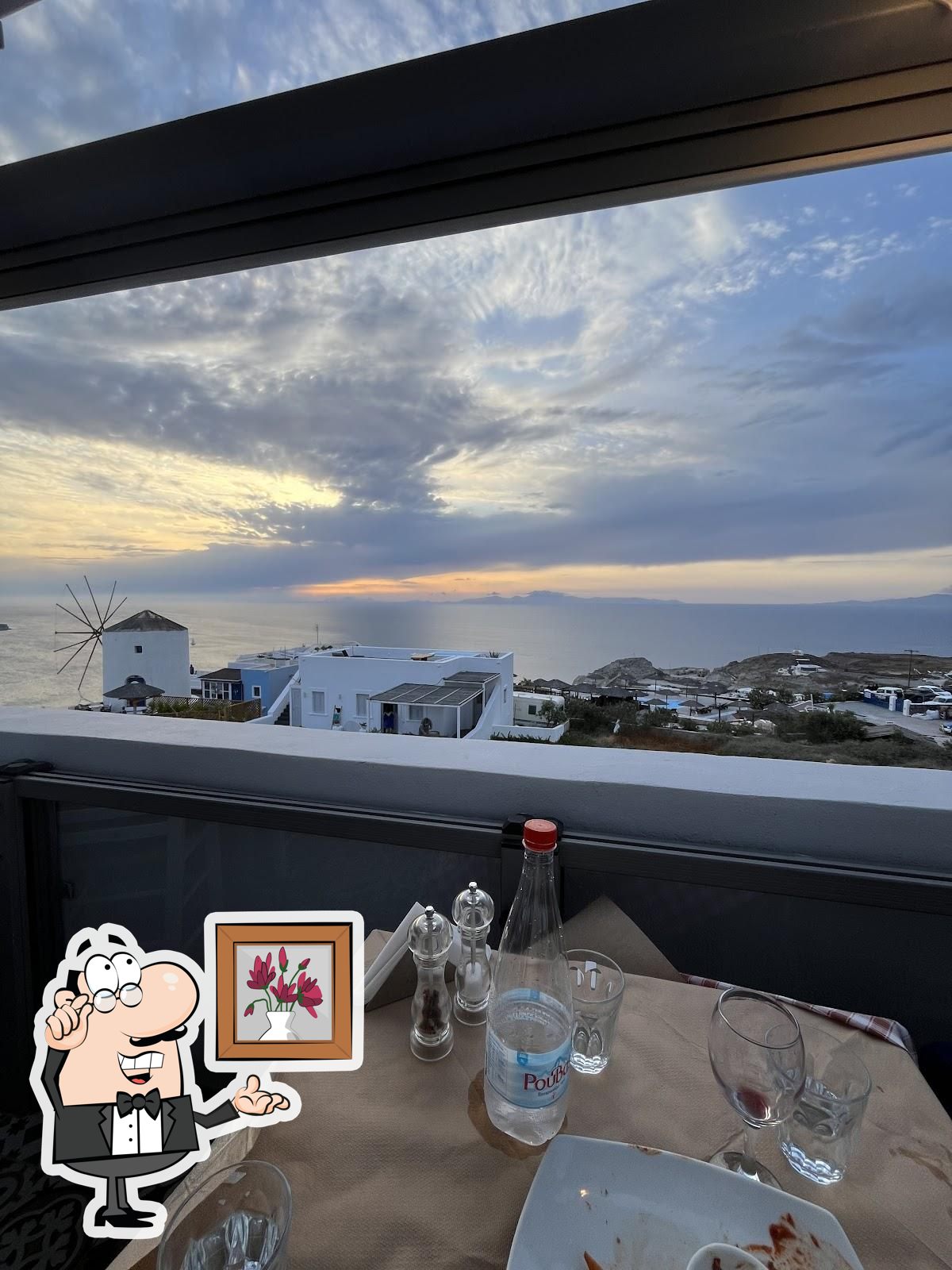 Elinikon Oia Restaurant, Oia - Restaurant menu, prices and reviews