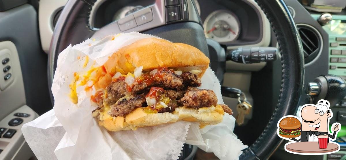Clyde's Drive-In in Manistique - Restaurant menu and reviews