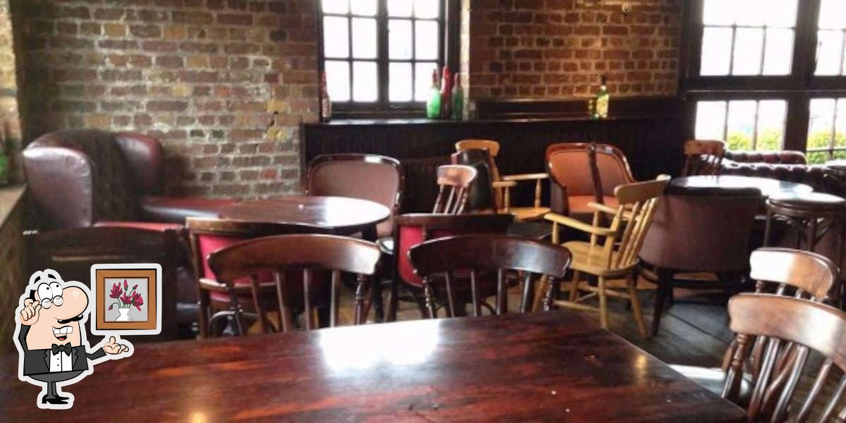 The Captain Kidd, 108 Wapping High St in London - Restaurant reviews