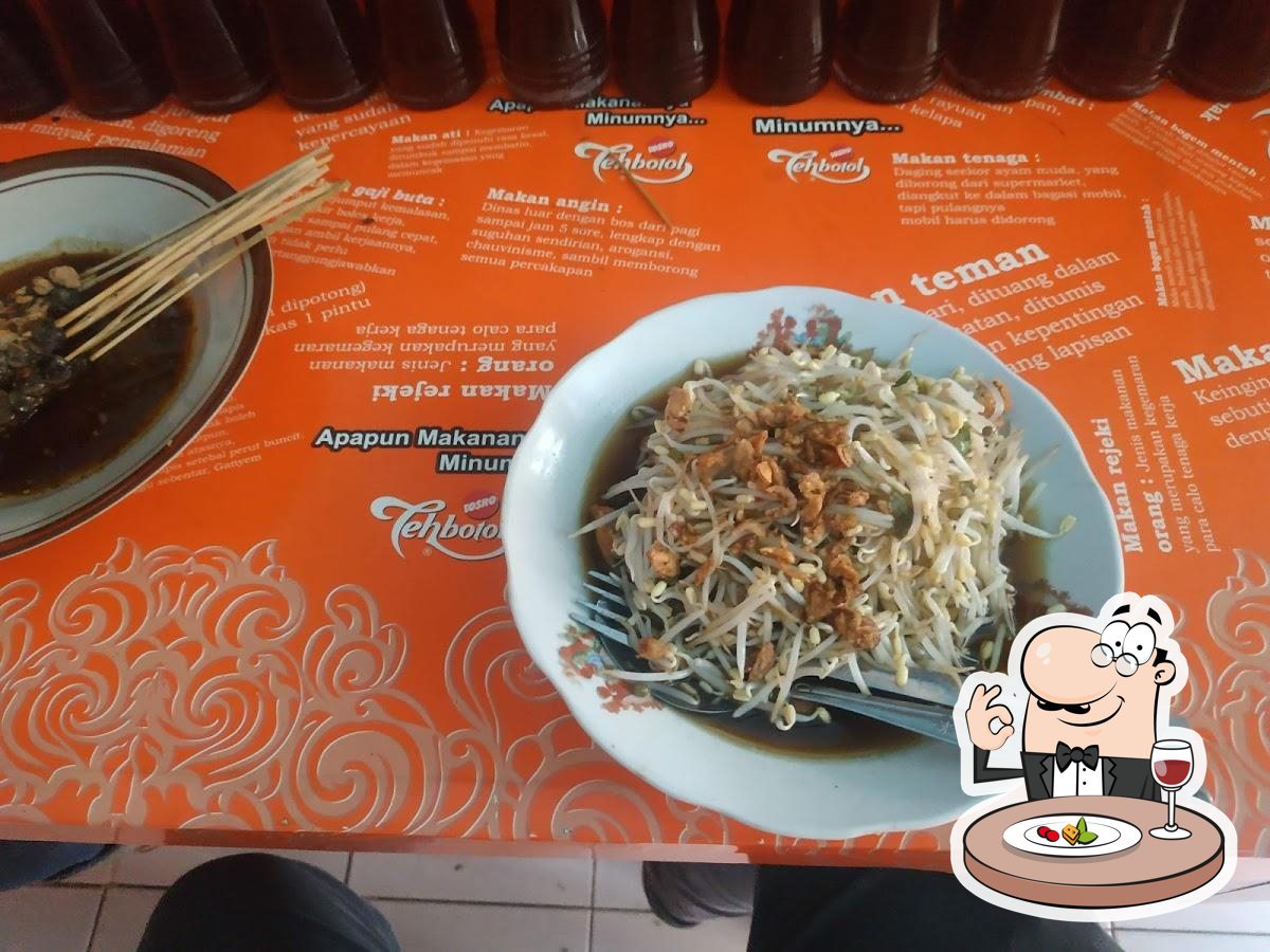 Restaurante Lontong Balap & Sate Kerang Pak Budi, Surabaya - Opiniones ...