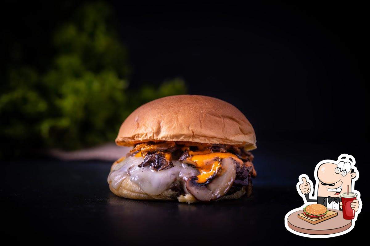 Offroad Cafe Truck, Abu Dhabi - Restaurant reviews