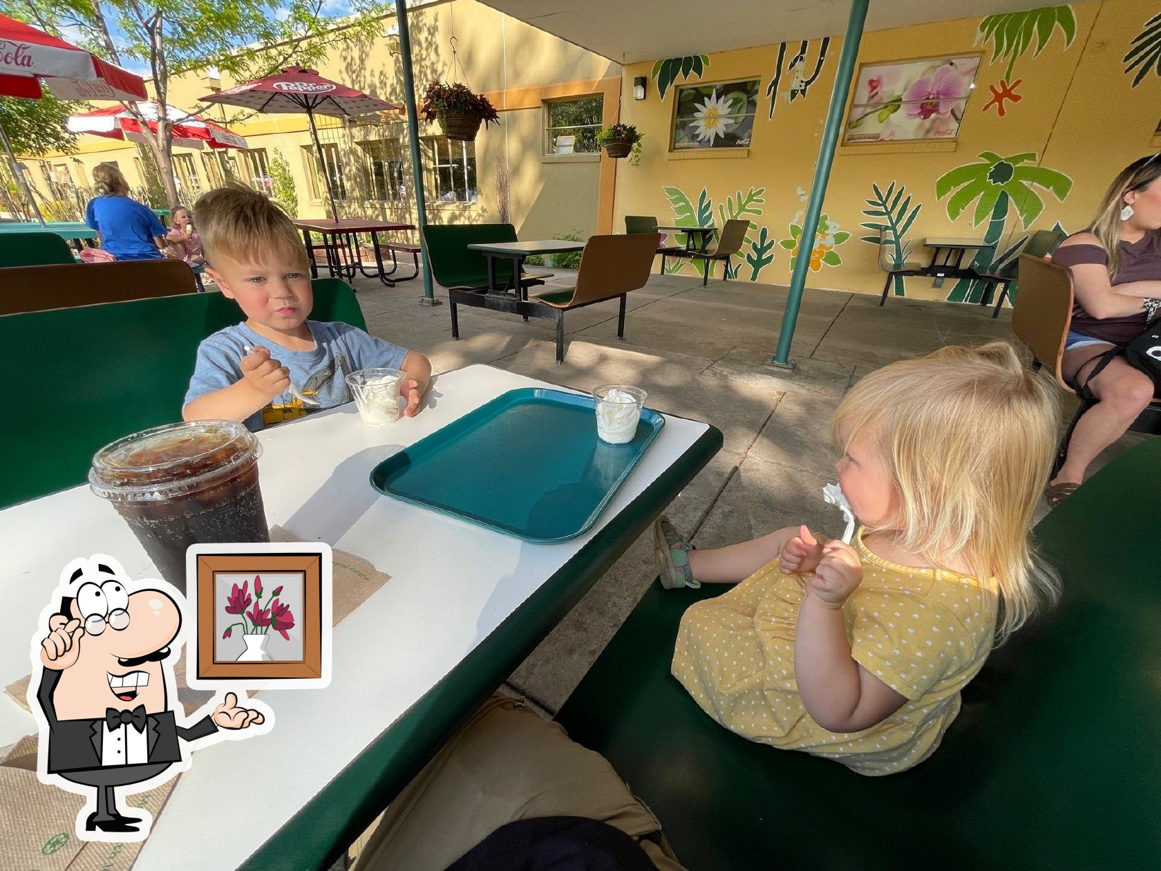 Green Parrot Cafe Reptile Gardens in Rapid City - Restaurant reviews