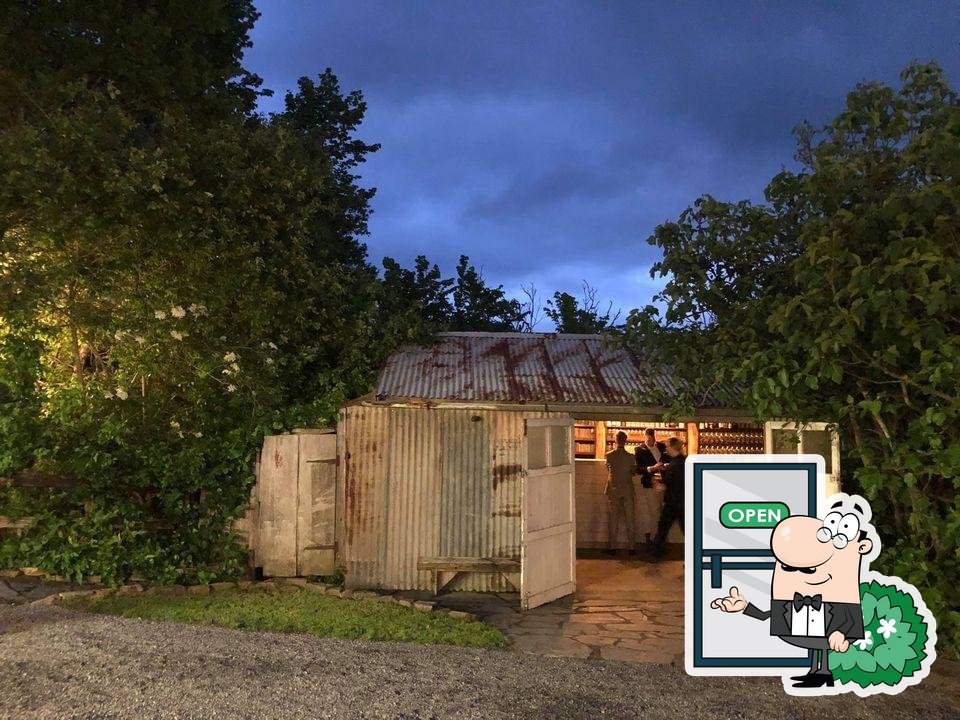 Adelaide Woodfired Pizza in Semaphore South - Restaurant reviews