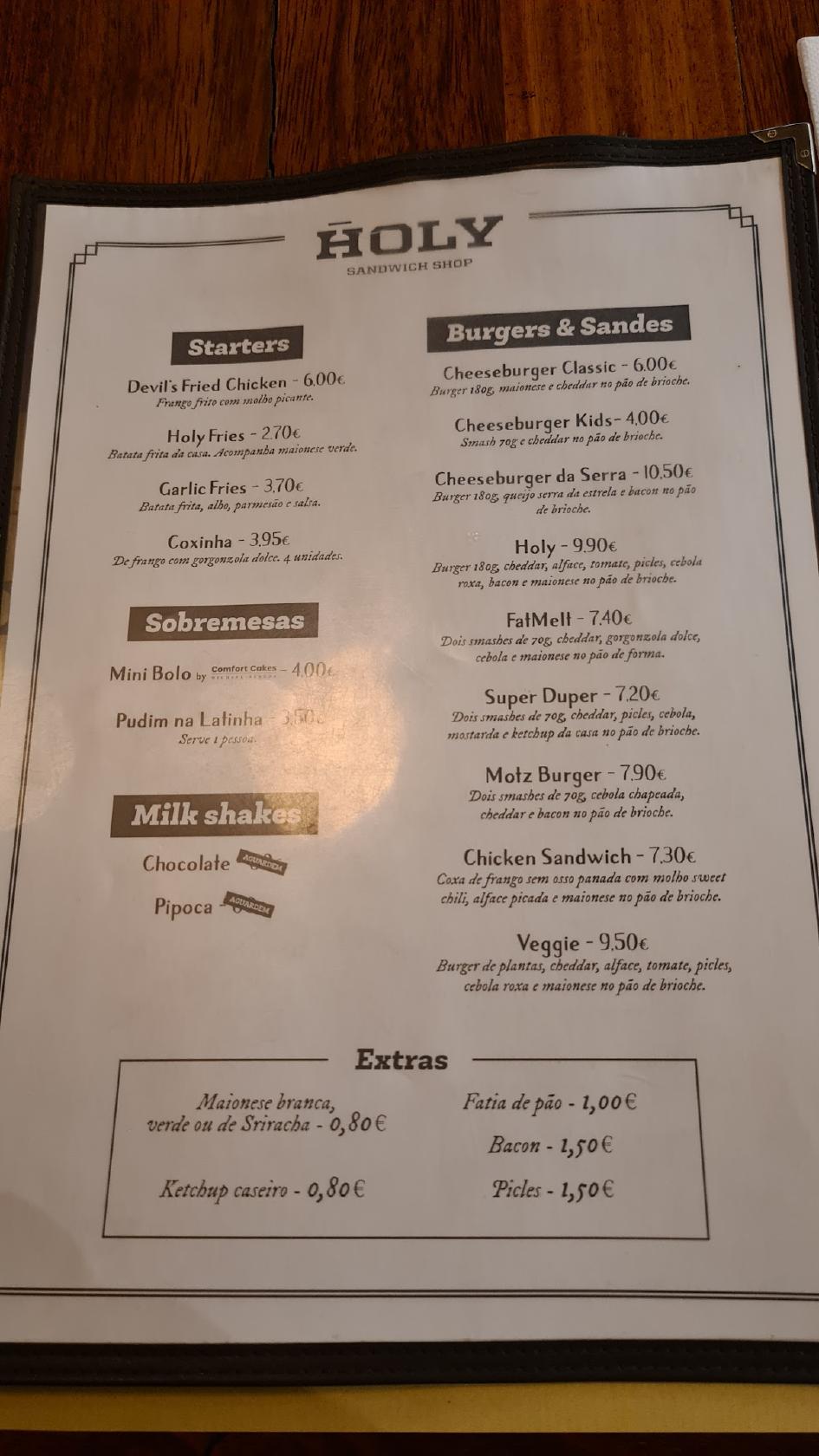 Menu em Holy Sandwich Shop restaurante, Porto