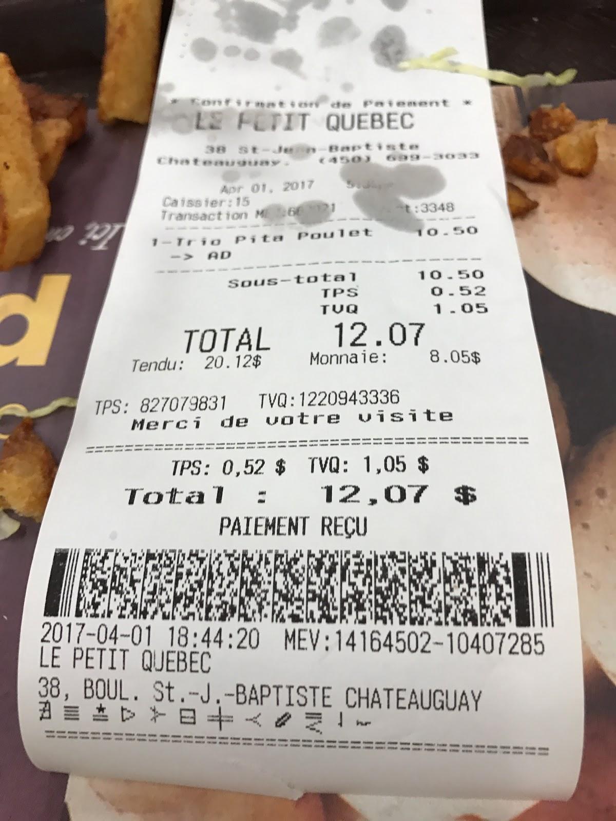 Menu at Le Petit Québec fast food, Châteauguay
