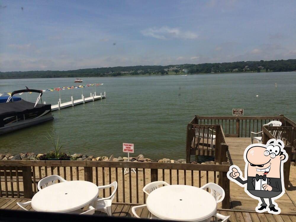 Mars Resort in Fontana-on-Geneva Lake - Restaurant menu and reviews