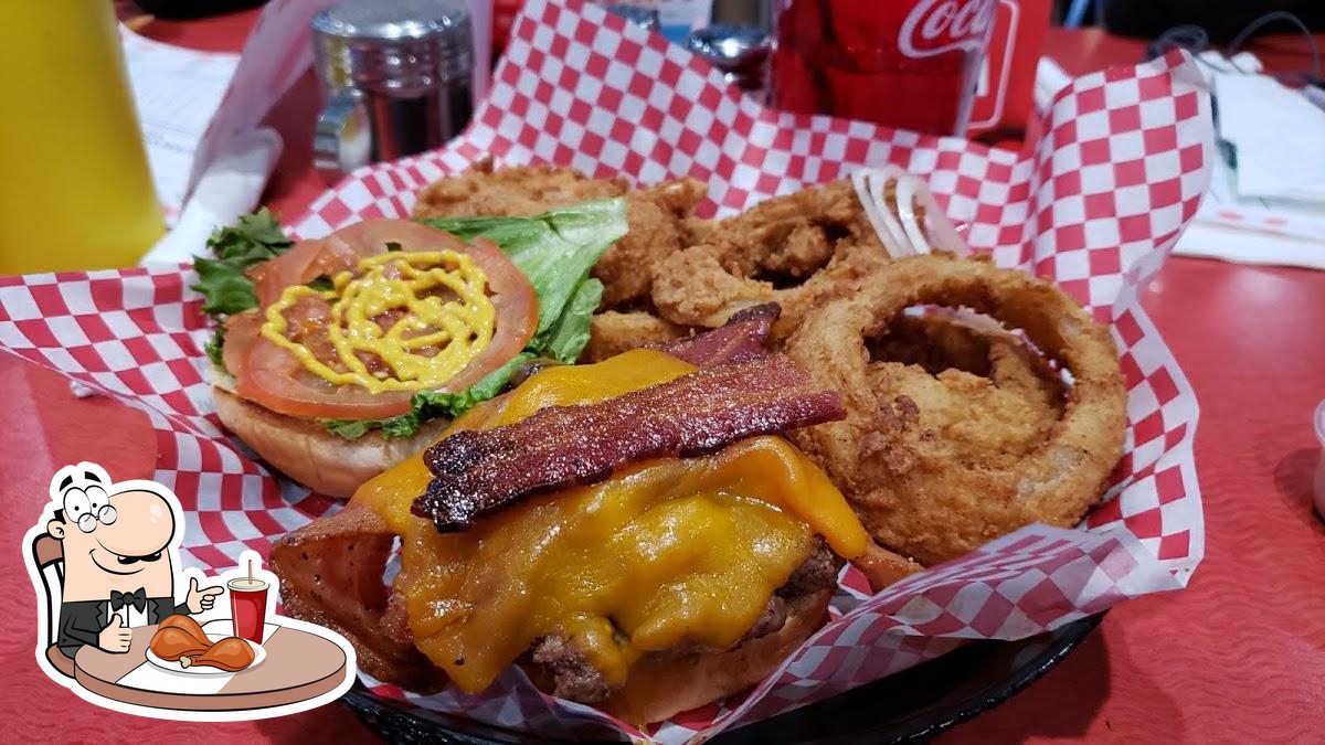 Gusano’s Chicago-Style Pizzeria in Little Rock - Restaurant menu and ...
