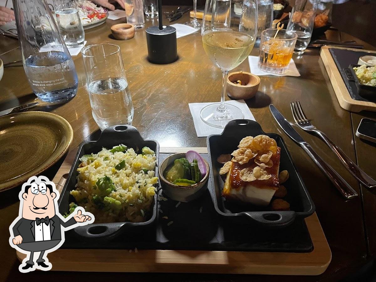 The Pony Room, Rancho Santa Fe - Restaurant menu, prices and reviews