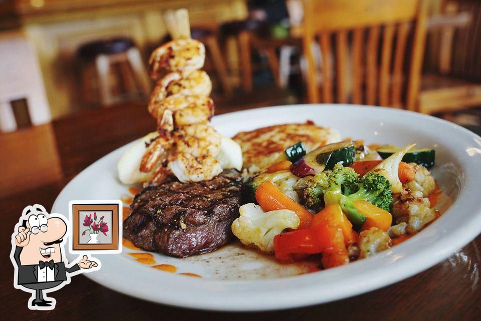 Hall's Tavern at Coventry, Fort Wayne - Restaurant menu, prices and reviews