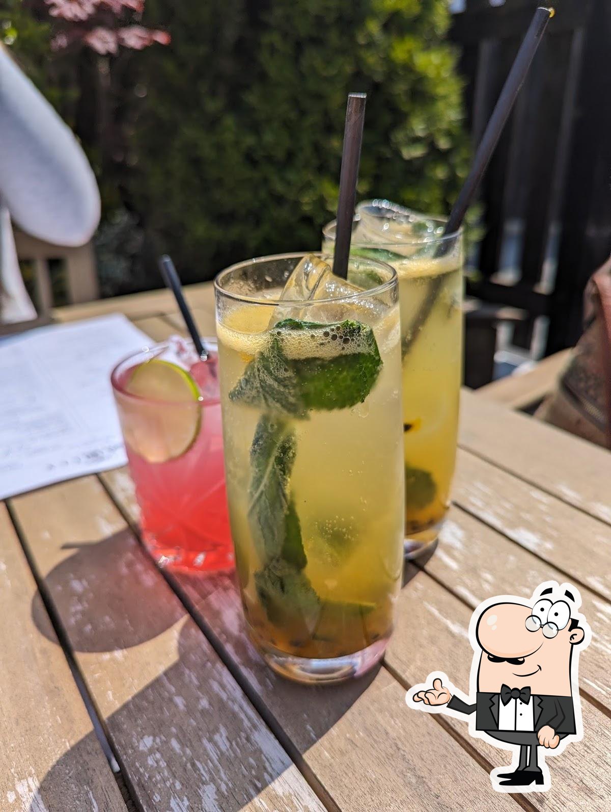 Piccadilly Inn, Caerwys - Restaurant menu, prices and reviews