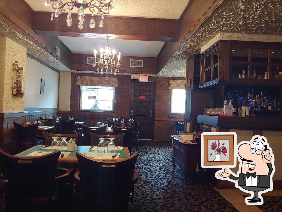 Hi-Way Restaurant in Simcoe - Restaurant menu and reviews
