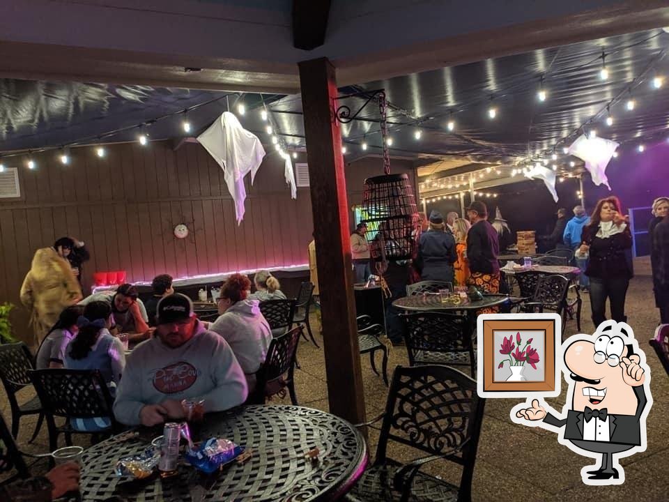 Burnt Cabin Marina & Resort in Estados Unidos - Restaurant reviews