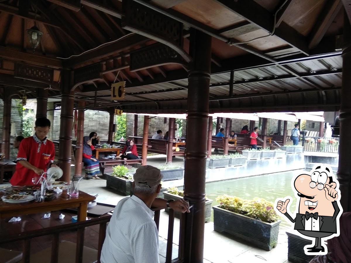 Wisata Warung Wareg, Batu - Restaurant menu, prices and reviews