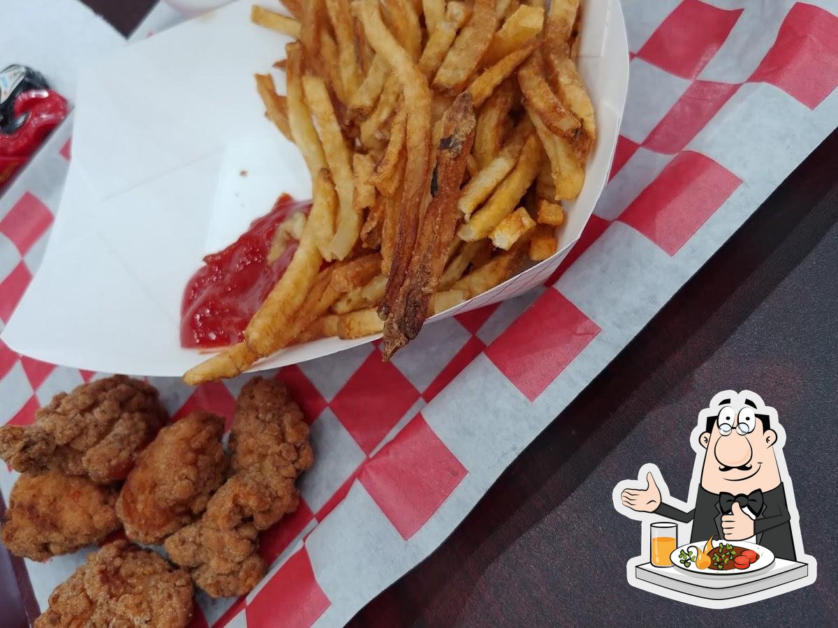 Bears Burgers and Dawgs in Canyon - Restaurant menu and reviews