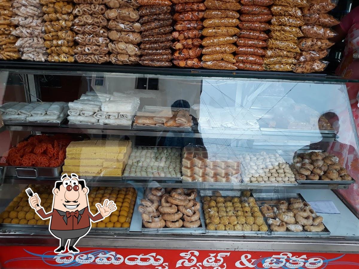 Sri Madhura Sweets & Bakery, Tanuku - Restaurant reviews