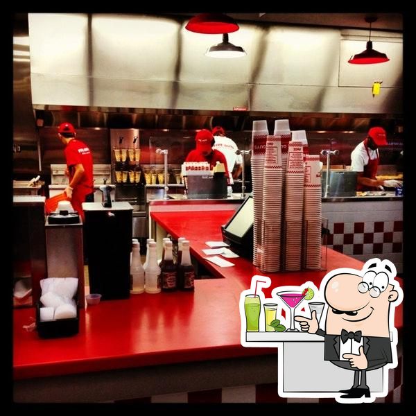 Five Guys in Port Coquitlam - Restaurant menu and reviews