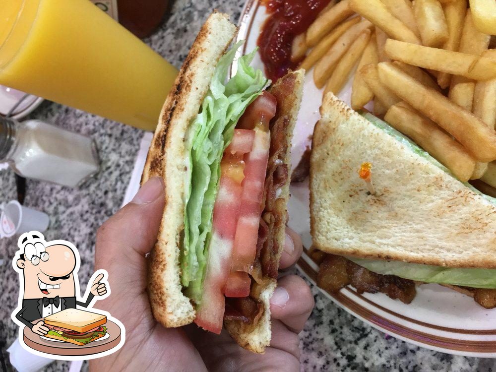 Gold Roc Diner in Hartford - Restaurant menu and reviews