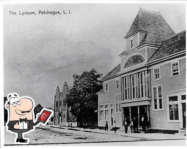 Long Island History and Pub in Patchogue