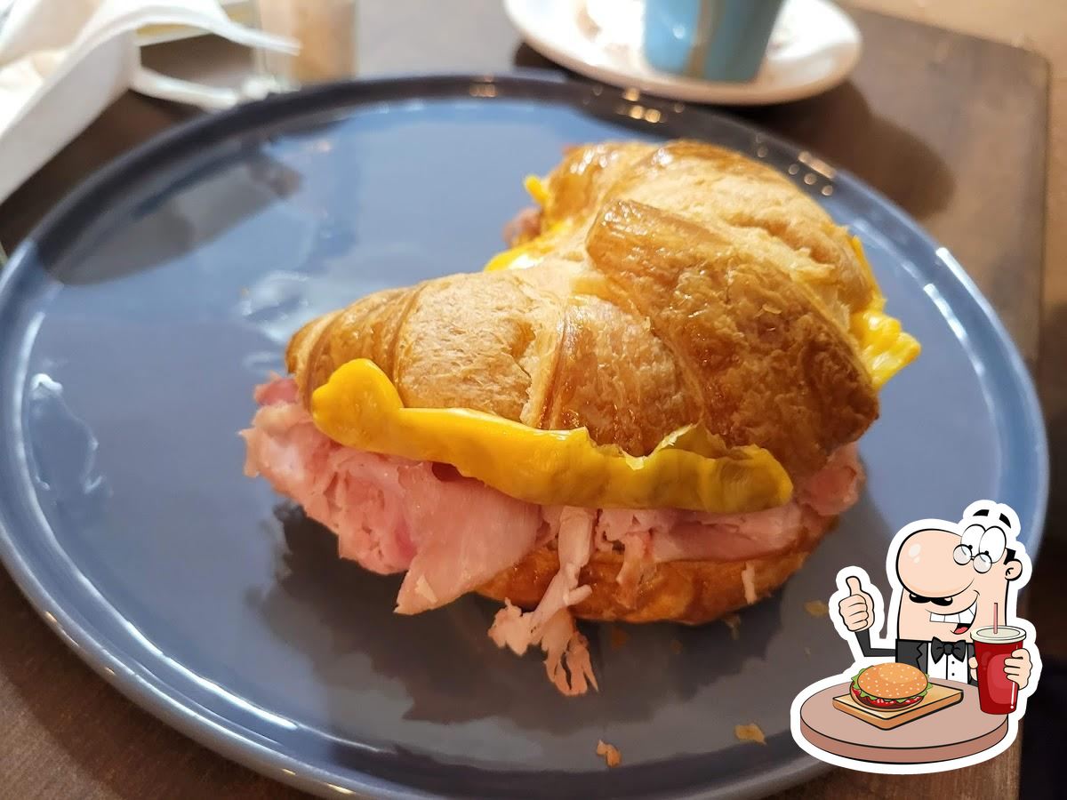 Breakfast At Victoria's AMI in Holmes Beach - Restaurant reviews