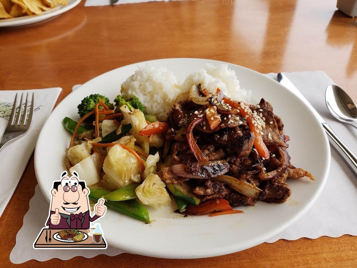 The Officers' Club, 502, Reed Rd in Kaneohe - Restaurant menu and reviews
