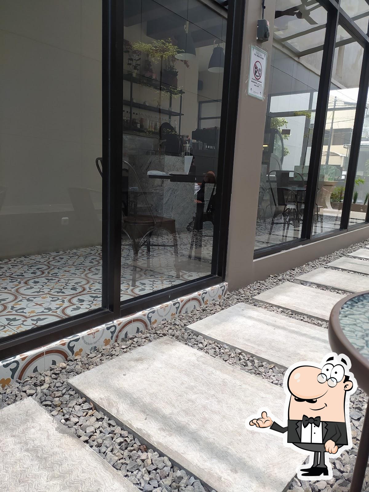 MADANI CAFE SURABAYA, Surabaya - Restaurant reviews