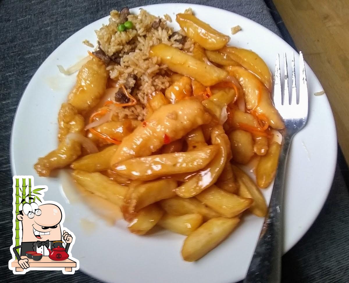 Hot Cha Chinese Takeaway in England - Restaurant menu and reviews
