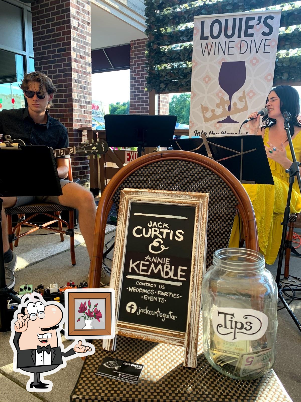Louie's Wine Dive in Des Moines - Restaurant menu and reviews