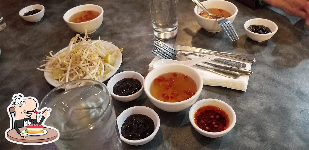Saigon Maxim in Calgary - Vietnamese restaurant menu and reviews
