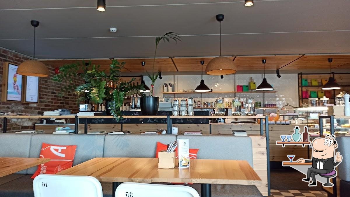 Reval Cafe Laki, Tallinn - Restaurant menu, prices and reviews