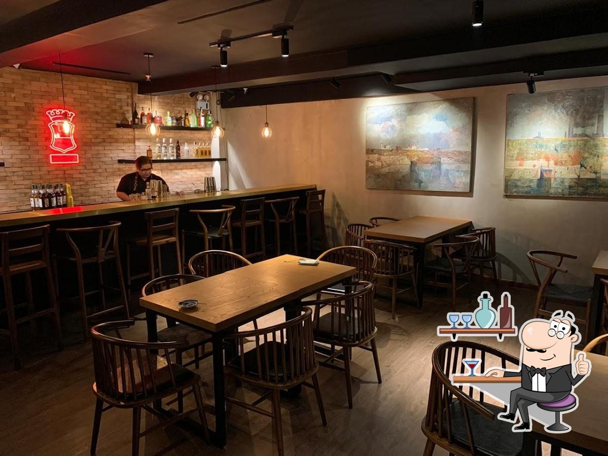 Kampai pub & bar, Makati, Alfonso - Restaurant menu and reviews