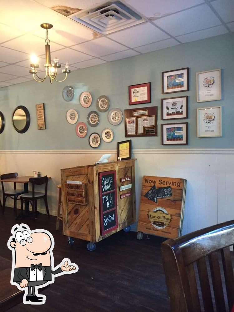 Eva's On Main, Summerville - Restaurant menu, prices and reviews