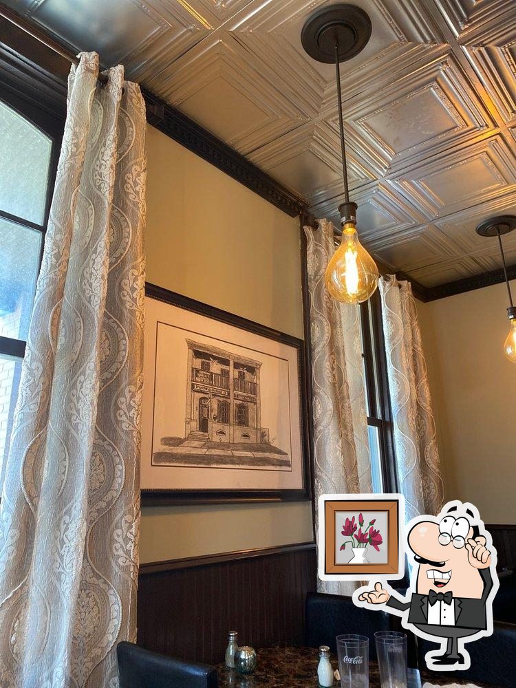 Springfield Carriage Co in Springfield - Restaurant menu and reviews