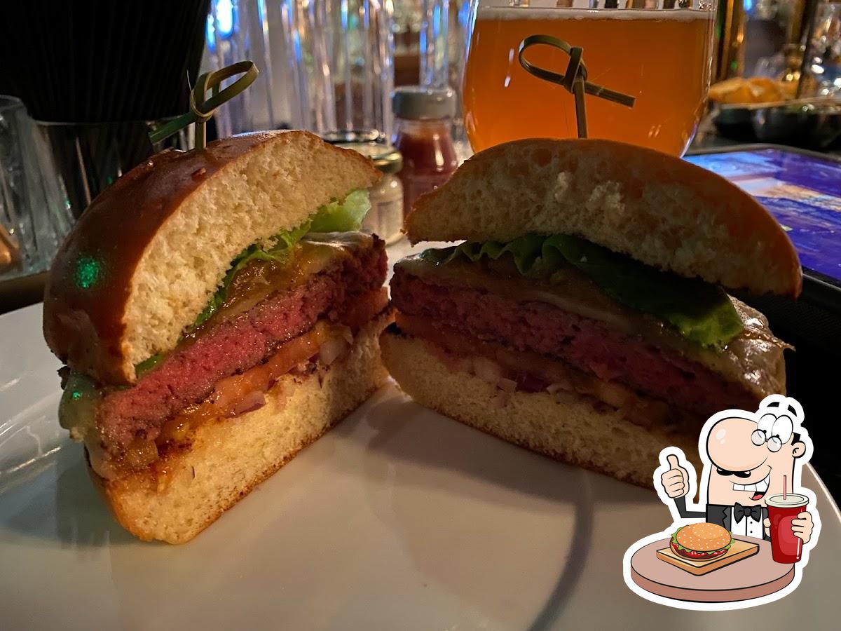 The Street Bar in Boston - Restaurant reviews