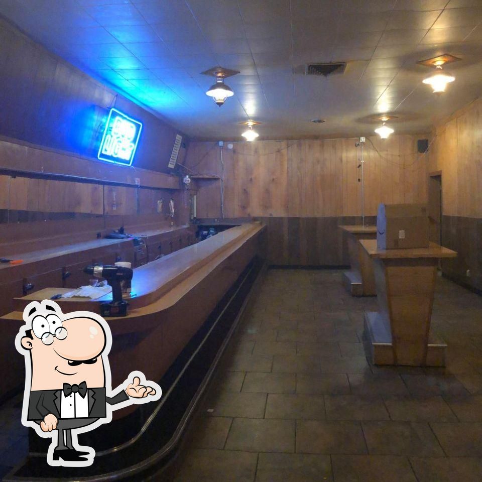 Branding Iron Lanes & Lounge in Conrad - Restaurant reviews