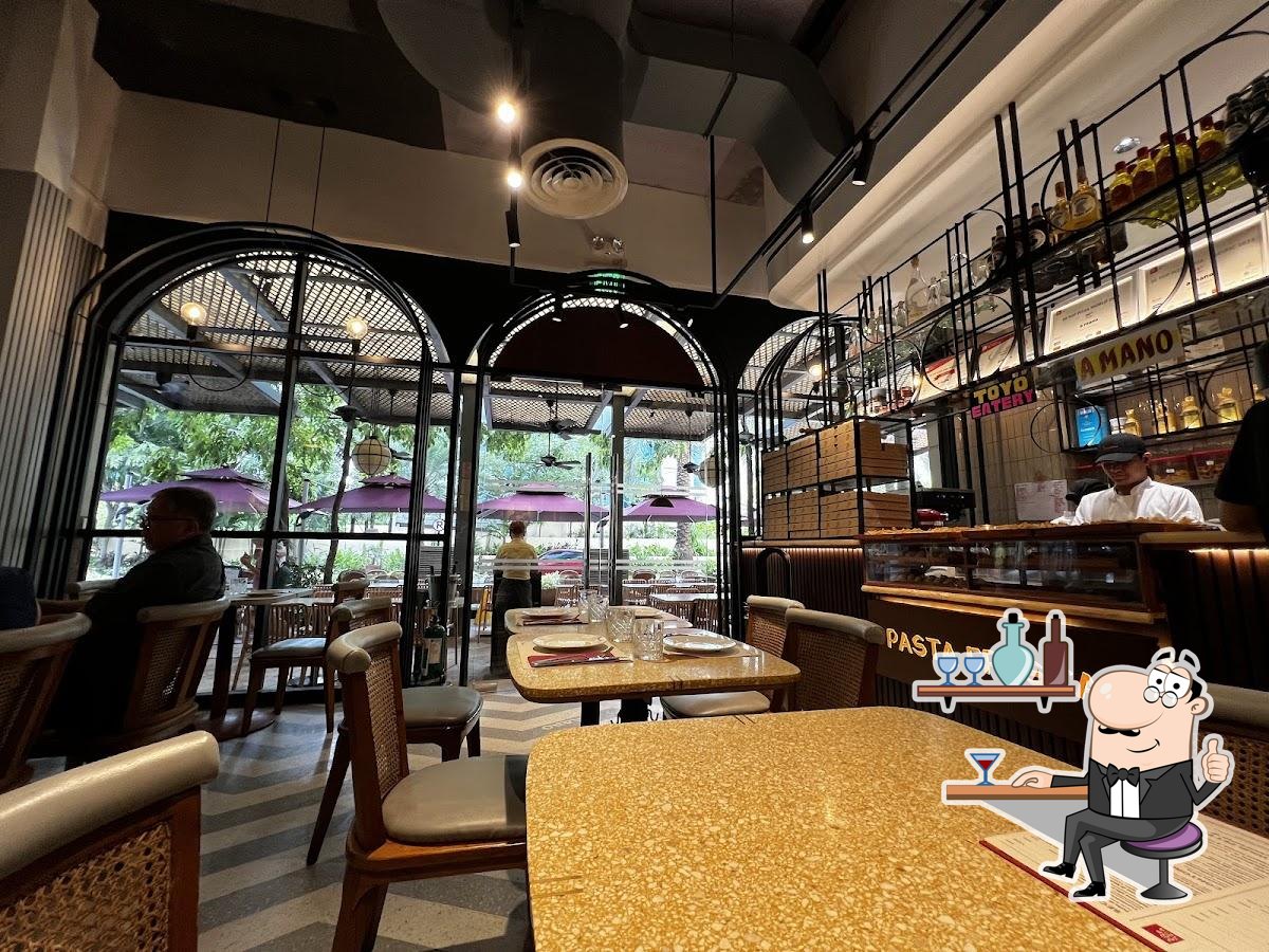 a mano Rockwell, Makati - Restaurant menu, prices and reviews