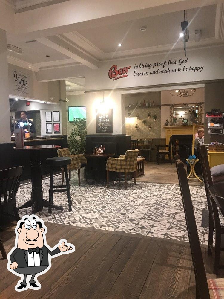 Cross Keys Hotel Knutsford in Knutsford - Restaurant menu and reviews