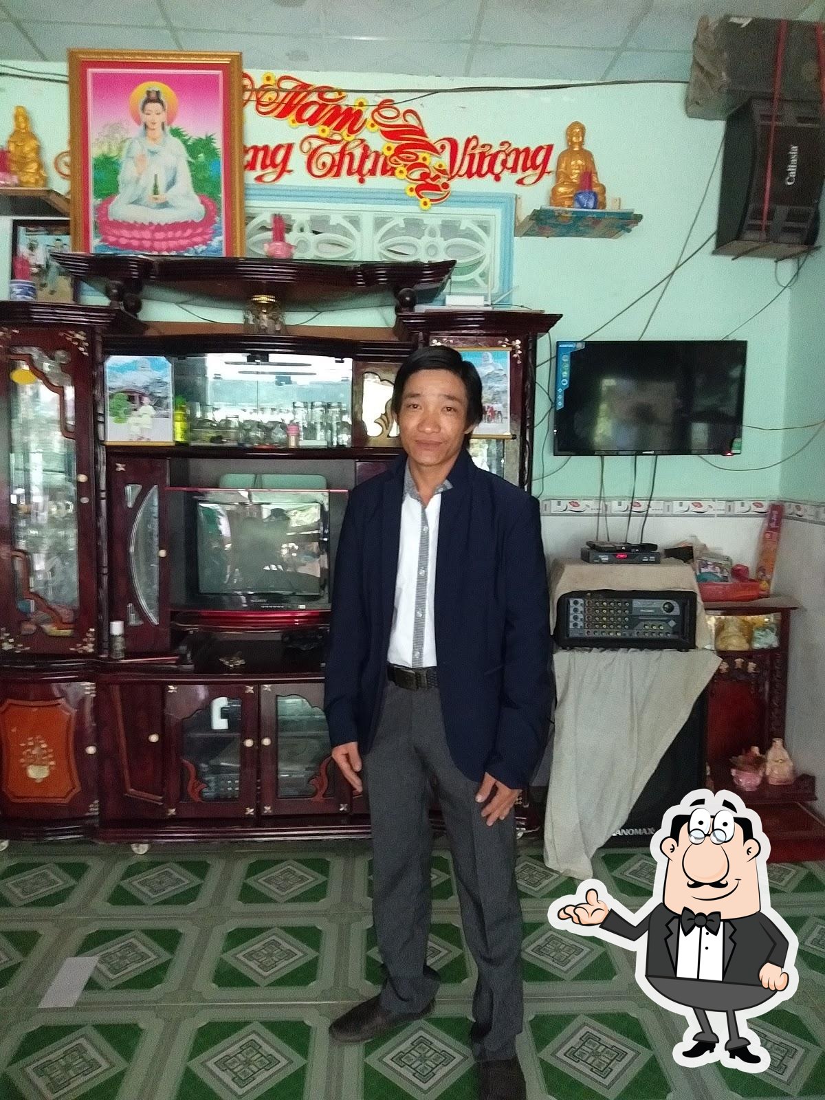 Quán ăn Linh Trang restaurant, Ho Chi Minh City, WC6G+6CX - Restaurant ...