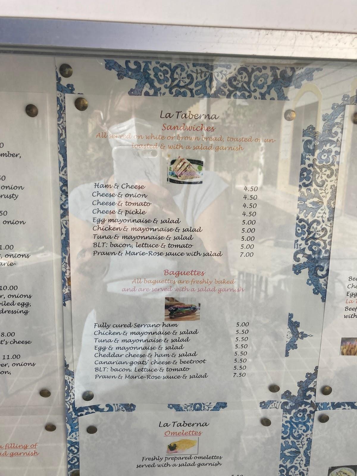 Menu at La Taberna restaurant, Oasis del Sur