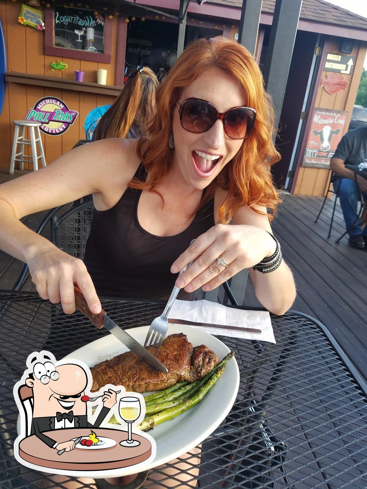 Log Cabin Bar & Grill in Freeland - Restaurant reviews