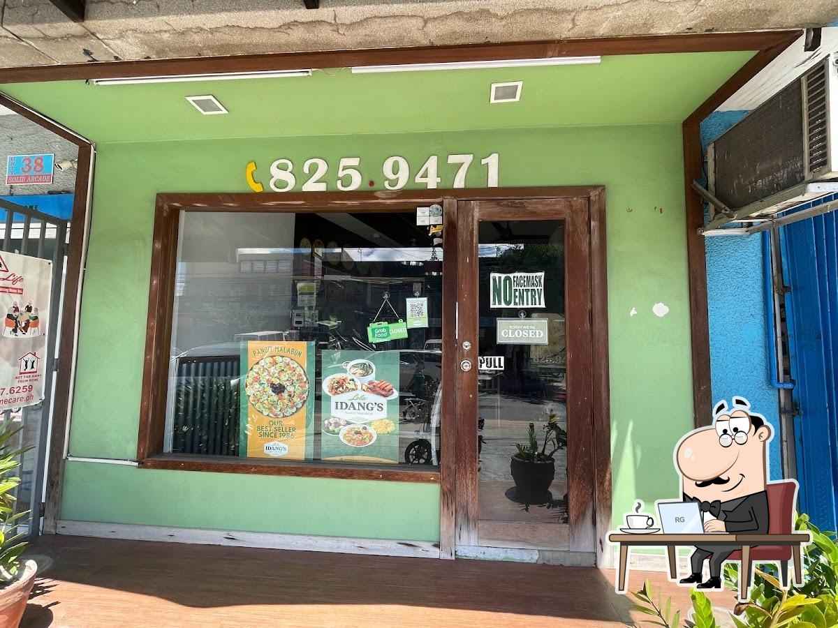 Lola Idang's Original Pancit Malabon restaurant, Parañaque, President's ...