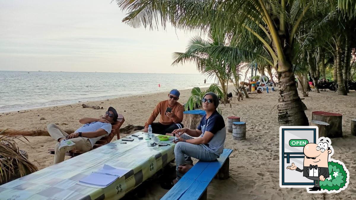 Pantai Wisata Nyiur Melambai 08, Balikpapan - Opiniones del restaurante