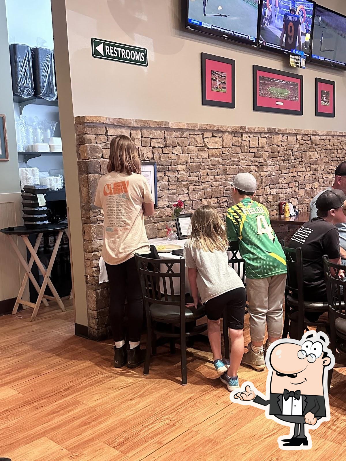 Top Dawg Tavern - Bethlehem, GA, Bethlehem - Restaurant menu, prices ...