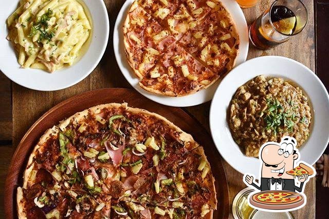 Arthur's Pizza Maroubra in Maroubra - Restaurant menu and reviews