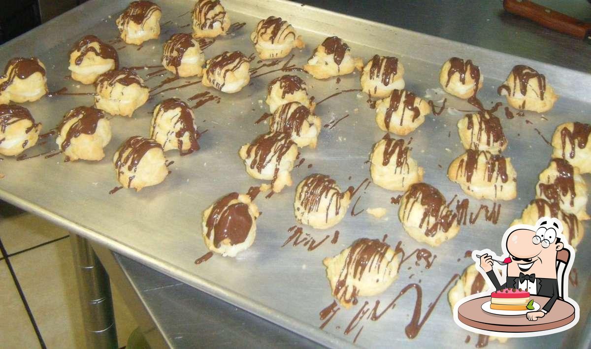 Two Sisters Bakery & Deli in Fairhope - Restaurant menu and reviews