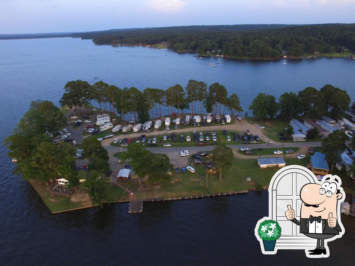 Pleasure Point Marina Bar & Grill in USA - Restaurant reviews