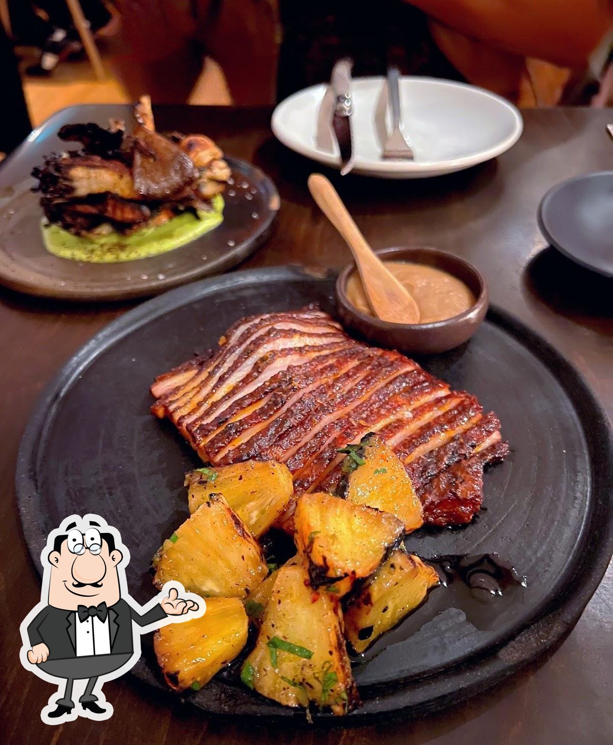 Quetzal, 419 College St in Toronto - Restaurant menu and reviews