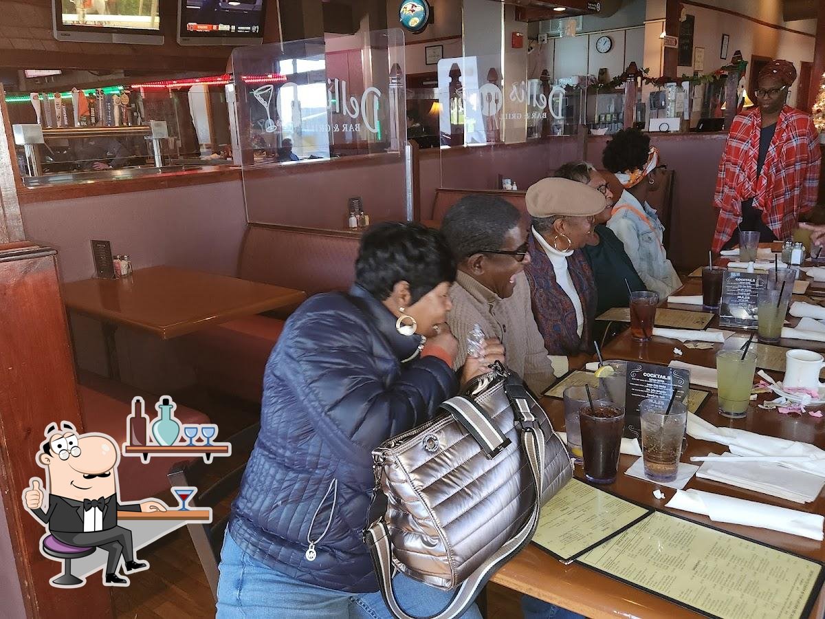 Dellis' Restaurant Bar & Grill, Rosedale - Restaurant menu, prices and ...